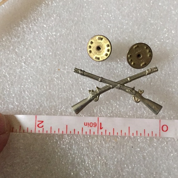 Vintage | Jewelry | Vintage Wwii Crossed Rifles Pin | Poshmark